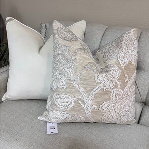 Caldeira | Accents | Nwt Caldeira Damask Design Decorative Pillows Read ...
